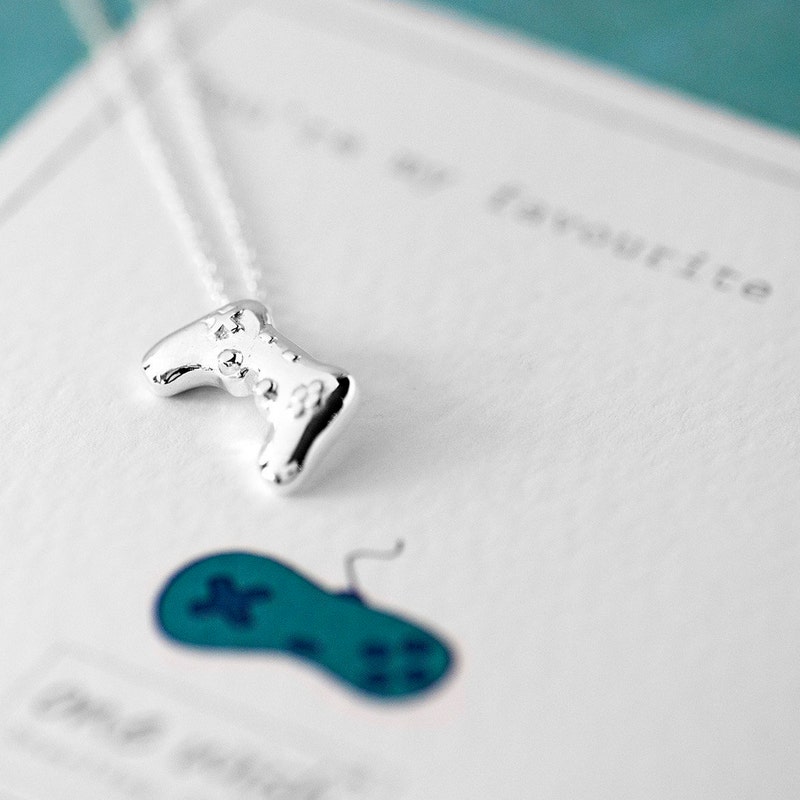 Controller Necklace - Etsy