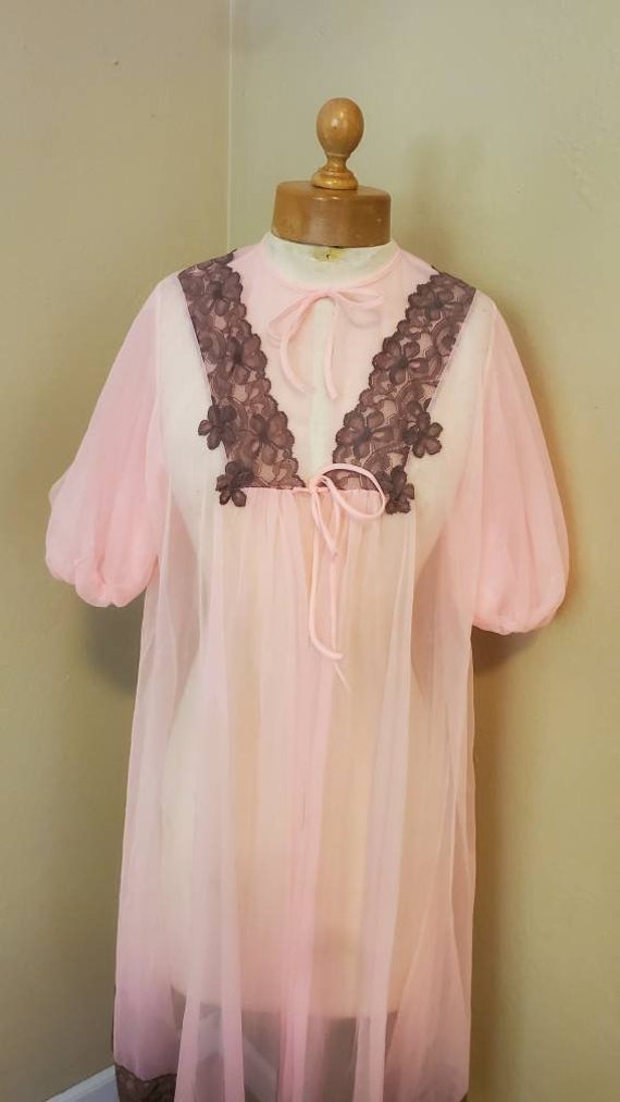 1960s pink sheer short robe • medium - Gem