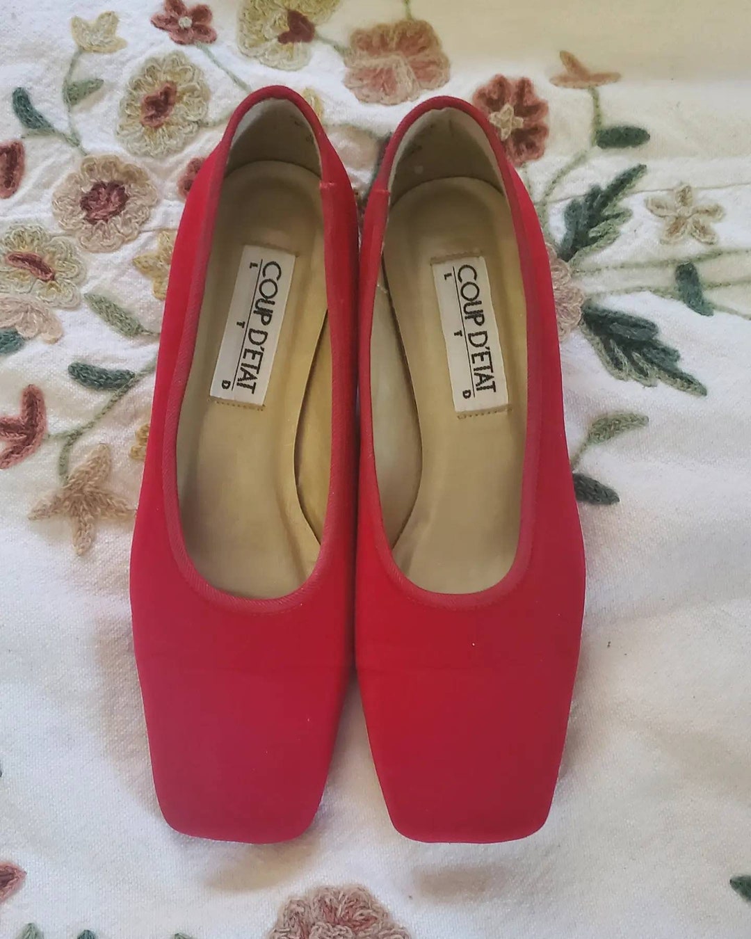 1990s Red Velvet Square Toe Shoes 7/7 5 - Etsy
