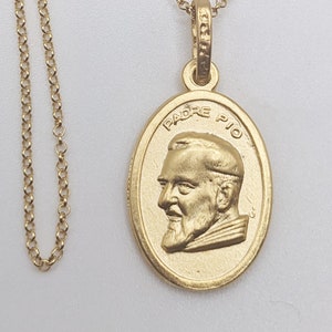 PADRE PIO De Pietrelcina Necklace 17x23mm - 18K Gold Vermeil + 18 Inch ...