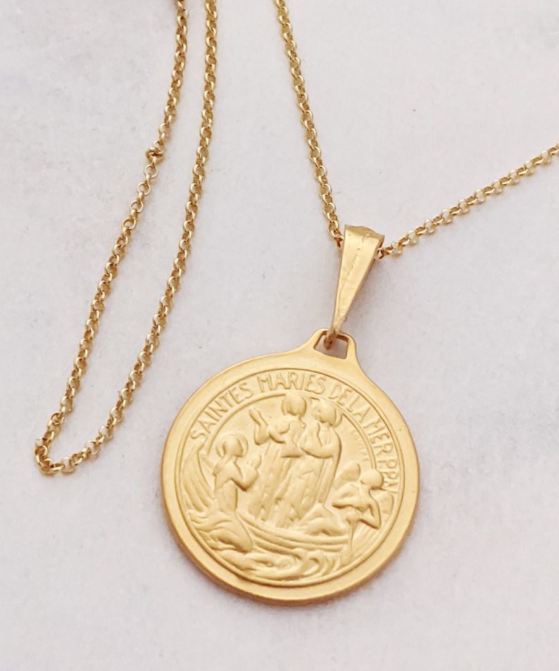 Necklace - Saintes Maries & Sainte Sarah 23mm - 18K Gold Vermeil + 18 ...
