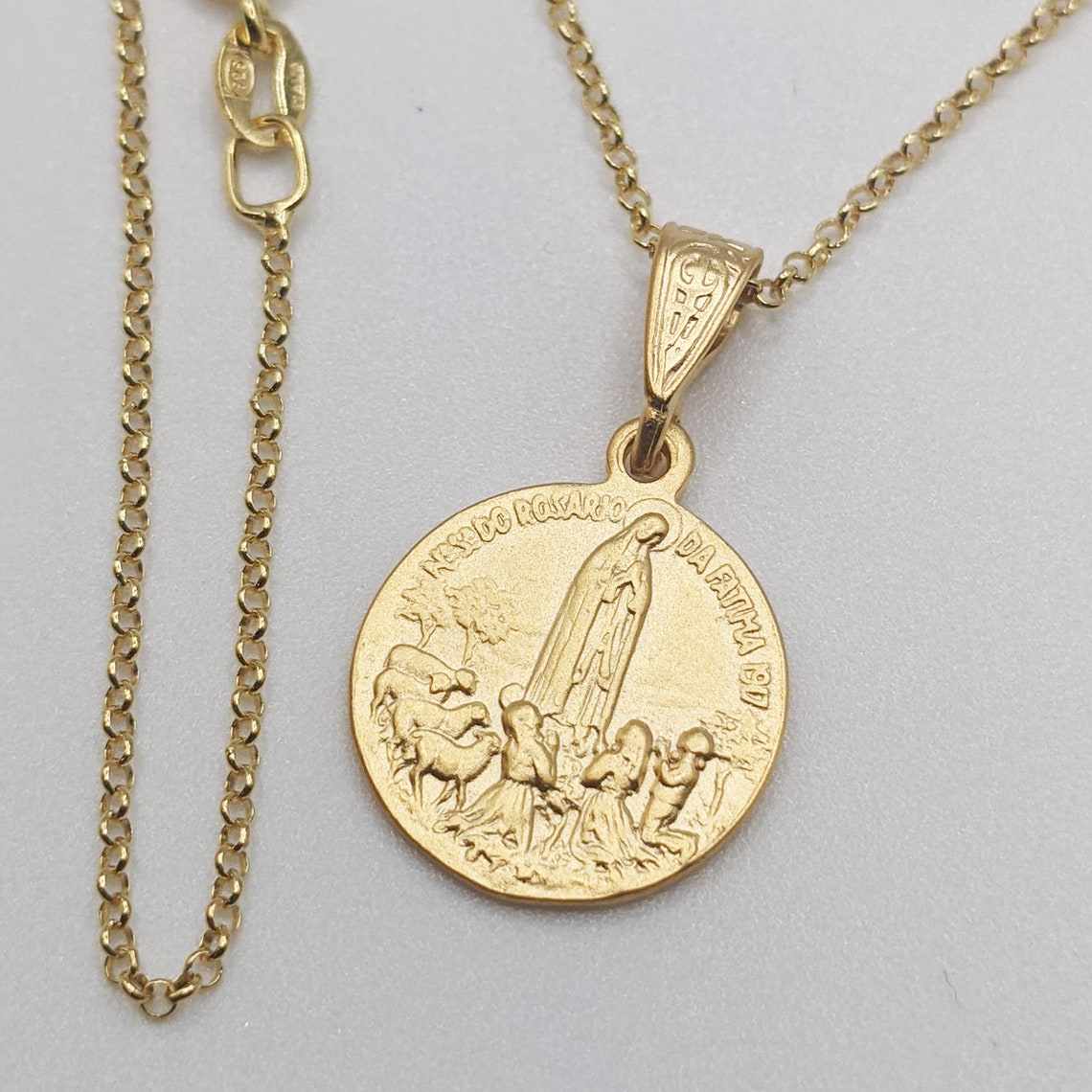 Our Lady of Fatima 16mm Three Children of Fatima 18K Gold - Etsy