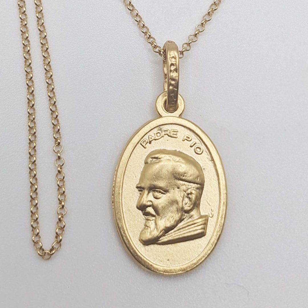 PADRE PIO De Pietrelcina Necklace 17x23mm - 18K Gold Vermeil + 18 Inch ...