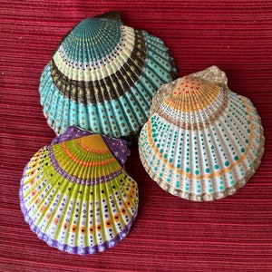 Handpainted Scallop Shells, Trinket/ring Holder, Shell Art, Beach Decor ...