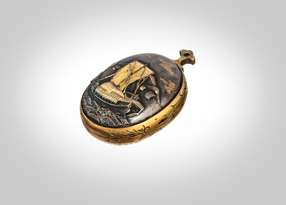 Japanese Meiji era shakudo locket - Gem