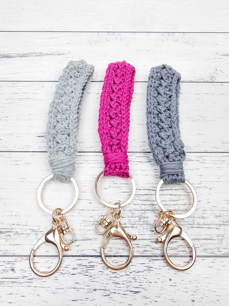 CROCHET PATTERN - the Mossy Keychain - Wristlet - Boho - Keychain ...