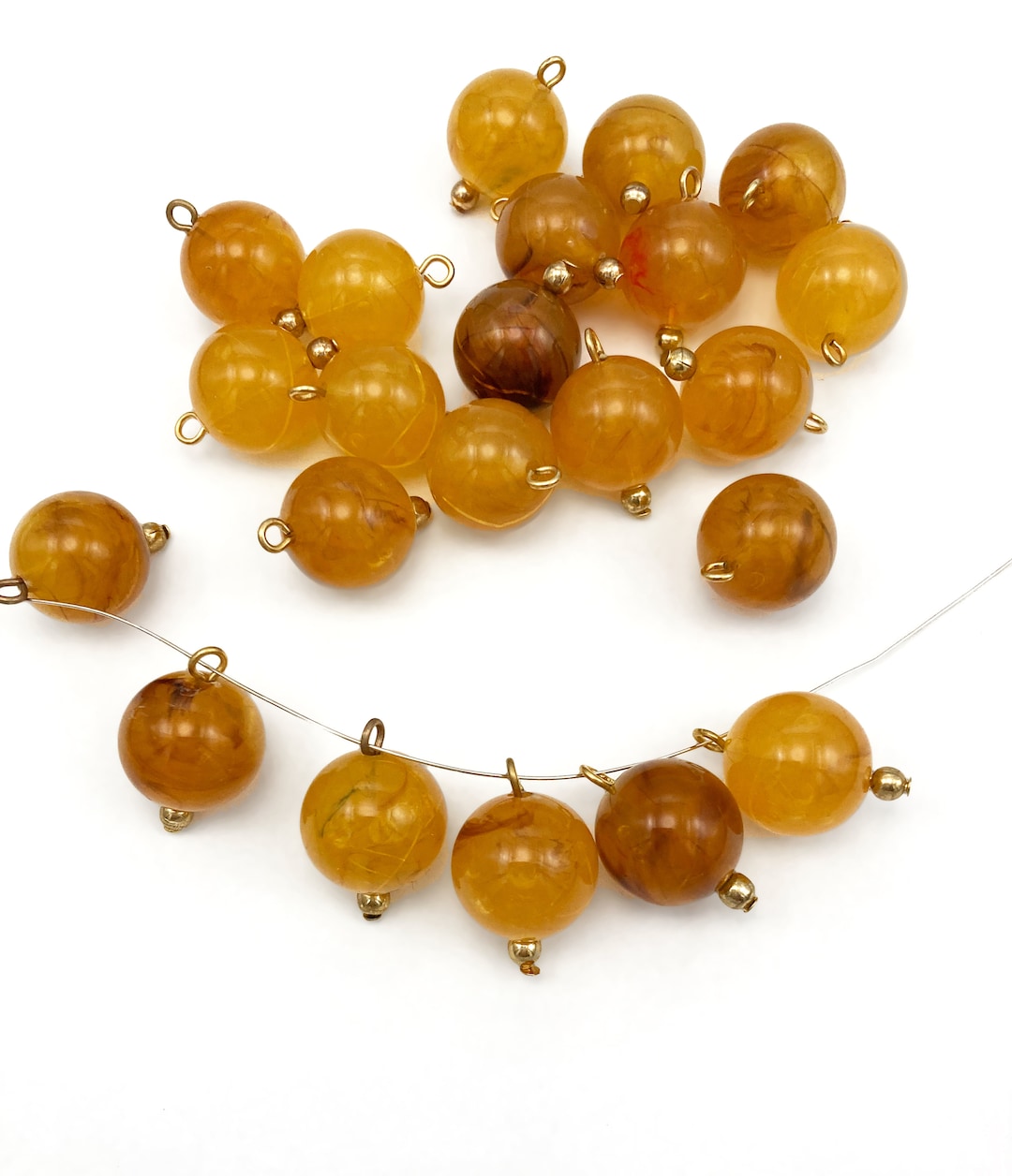 8x Faux Amber Beads, Fake Amber Pendant Charms, Lucite Beads 20mm ...