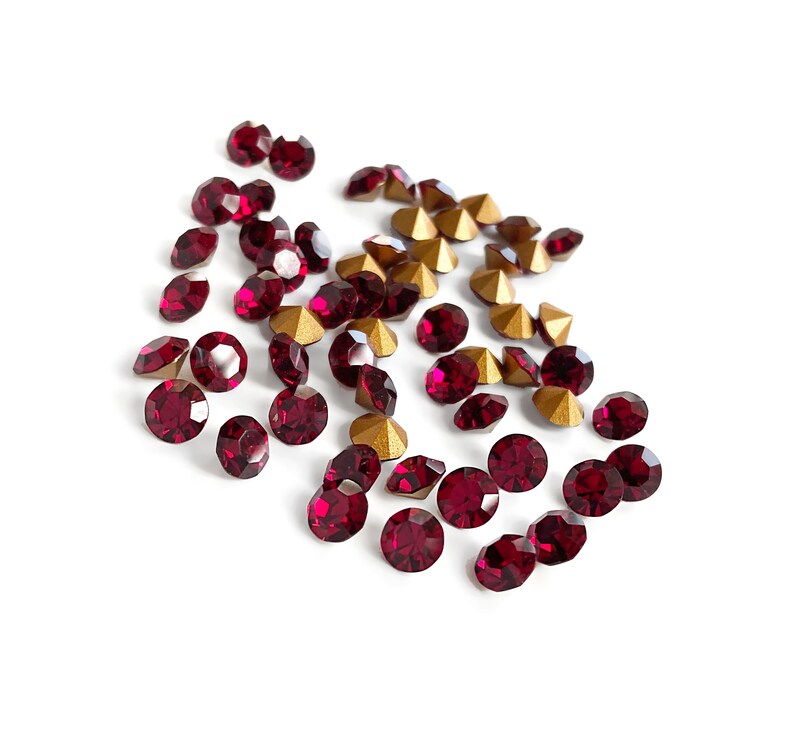20x SWAROVSKI Crystal Ruby SS28 6mm Ruby Vintage Cut 1100 - Etsy