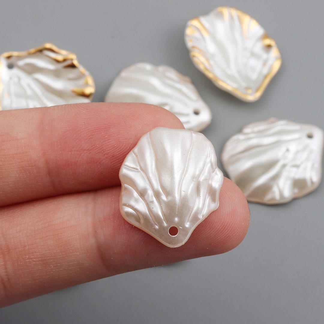 20pcs White Scallop Shell Charms Pendant Golden Edge, Dainty Tiny Cute ...