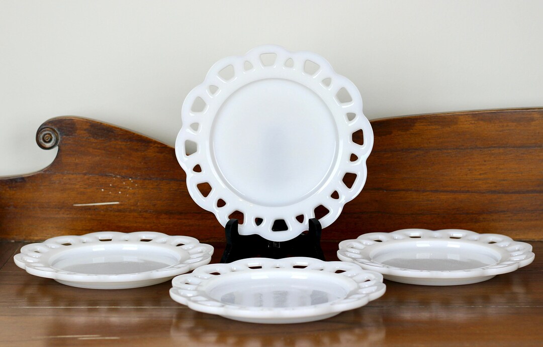 Hazel Atlas Milk Glass Lace Edge Plates Salad Dessert Plates Set of 4 ...