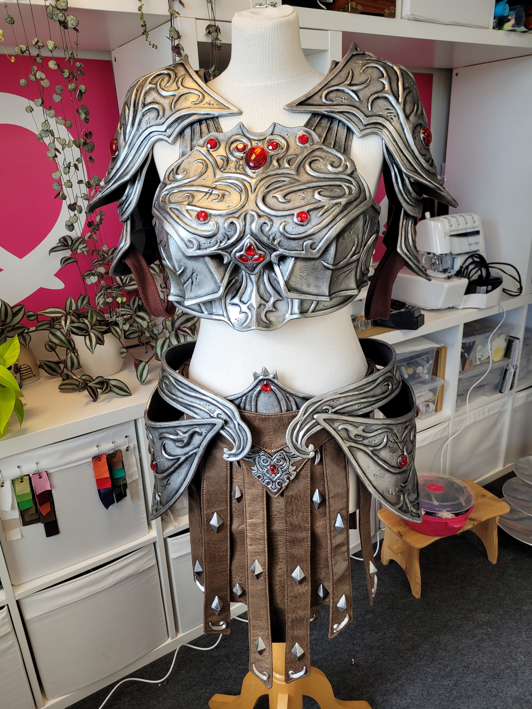Fantasy Armor Lae'zel Crafting Patterns and Tutorial by Pretzl Cosplay ...