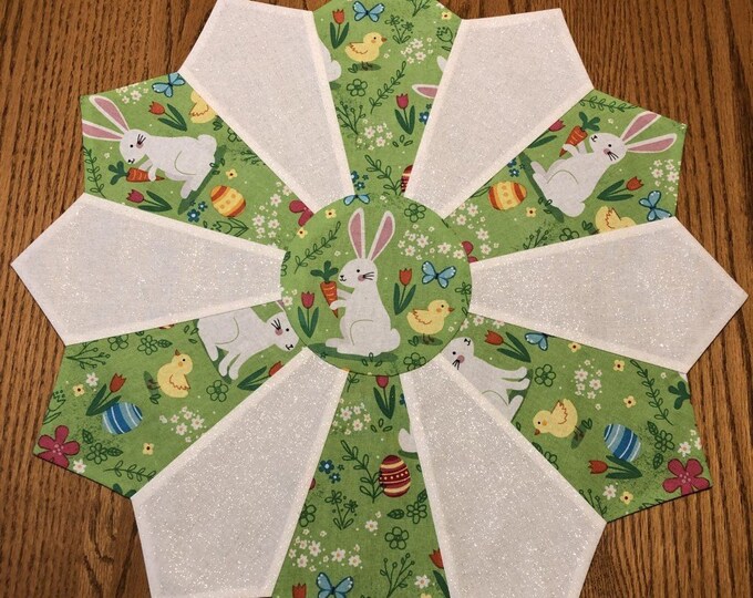 Bunnies - Easter - Chicks - Green - White - Table Decoration - Dresden ...