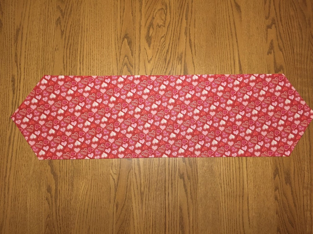 Valentine's Day - Love - Hearts - Red - Table Decoration - Long Table ...