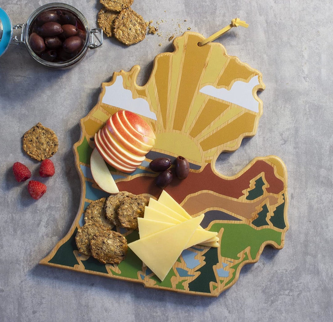 Michigan CUSTOM State Shaped Cutting Board and Charcuterie-gifts for ...