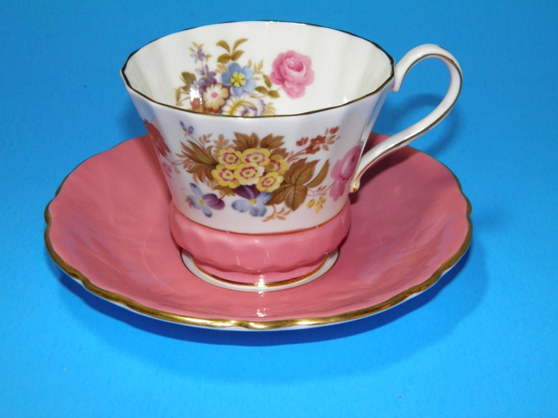 Vintage Aynsley Bone China Teacup and Saucer Floral Pattern Inside and ...