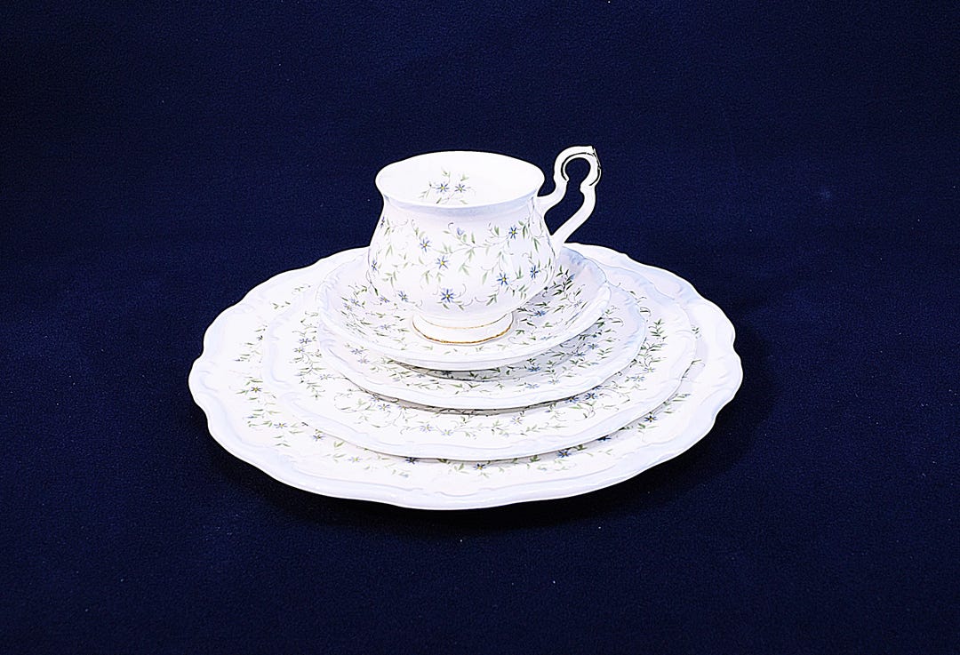 Royal Albert Caroline Pattern Place Setting 5 Pcs - Etsy