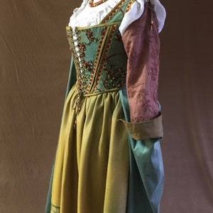 1700s Traditional Neapolitan Dress - Etsy