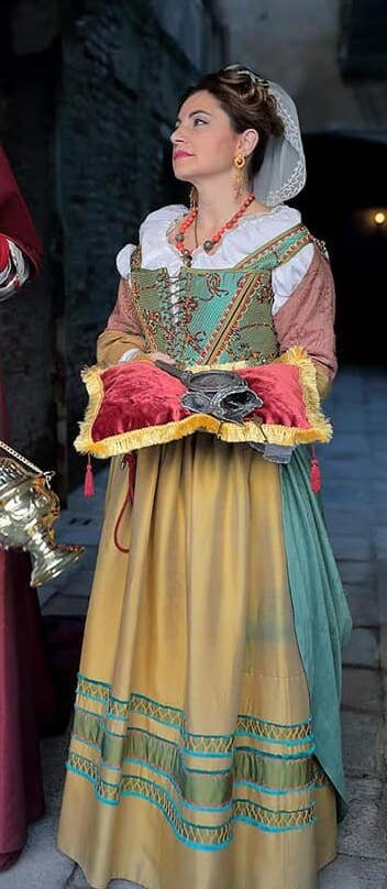 1700s Traditional Neapolitan Dress - Etsy