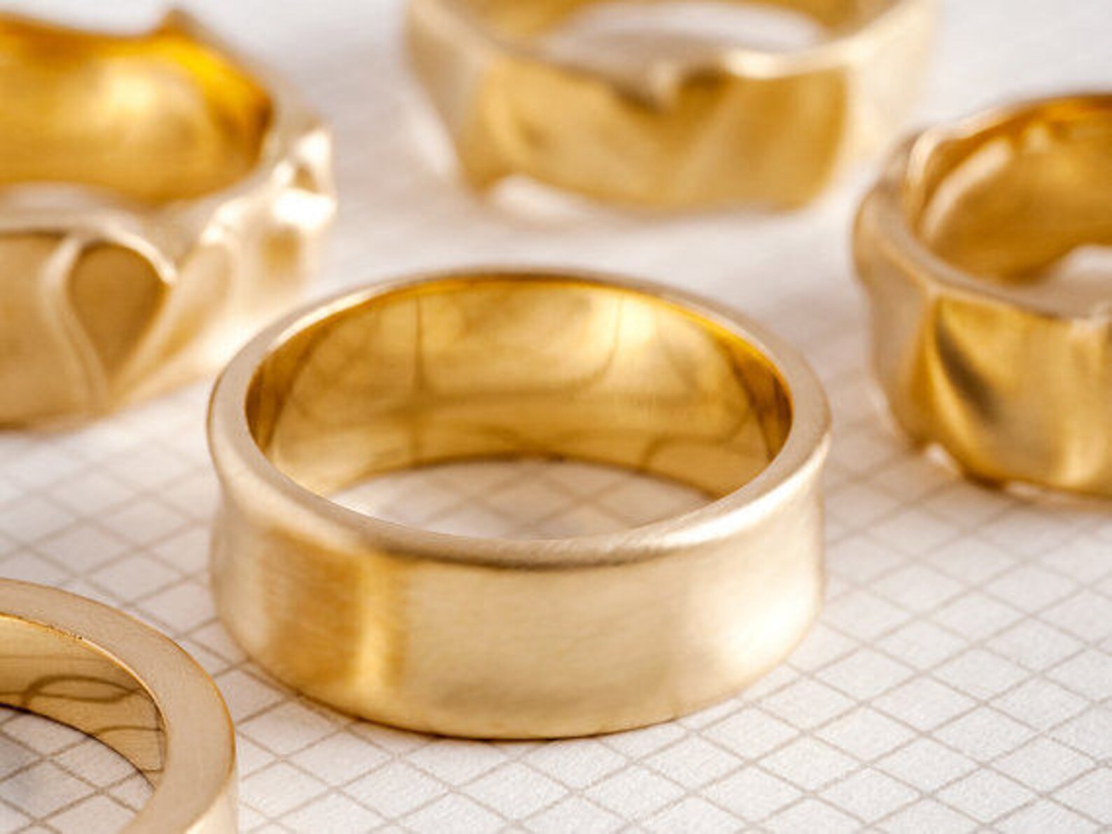 18k Gold Wedding Band 18k Gold Ring Mens Wedding Band - Etsy