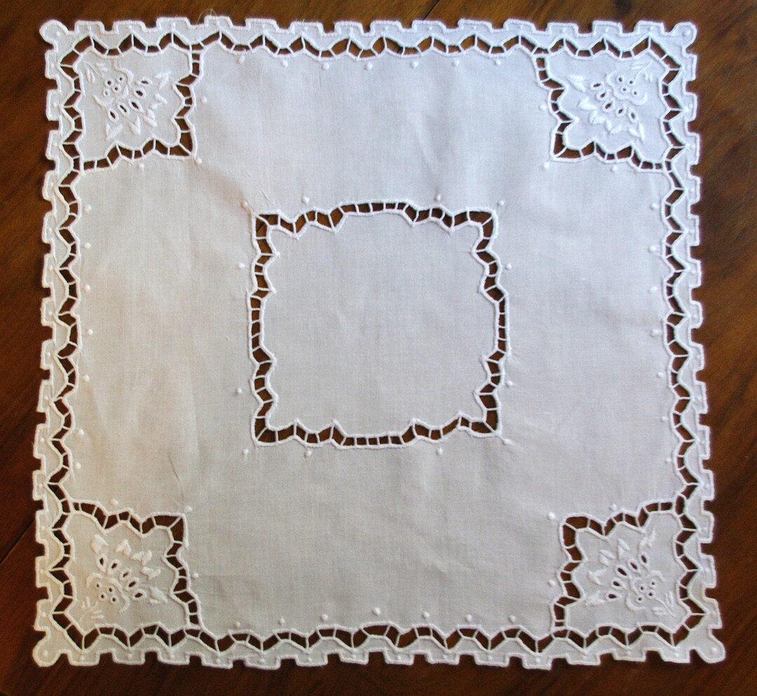 Polish Richelieu White Table Runner Flowers Vintage Crochet Dresser ...