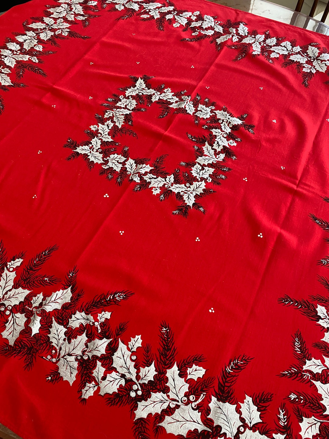 Vintage Christmas Tablecloth Mid Century With Holly, Berries and Pine ...