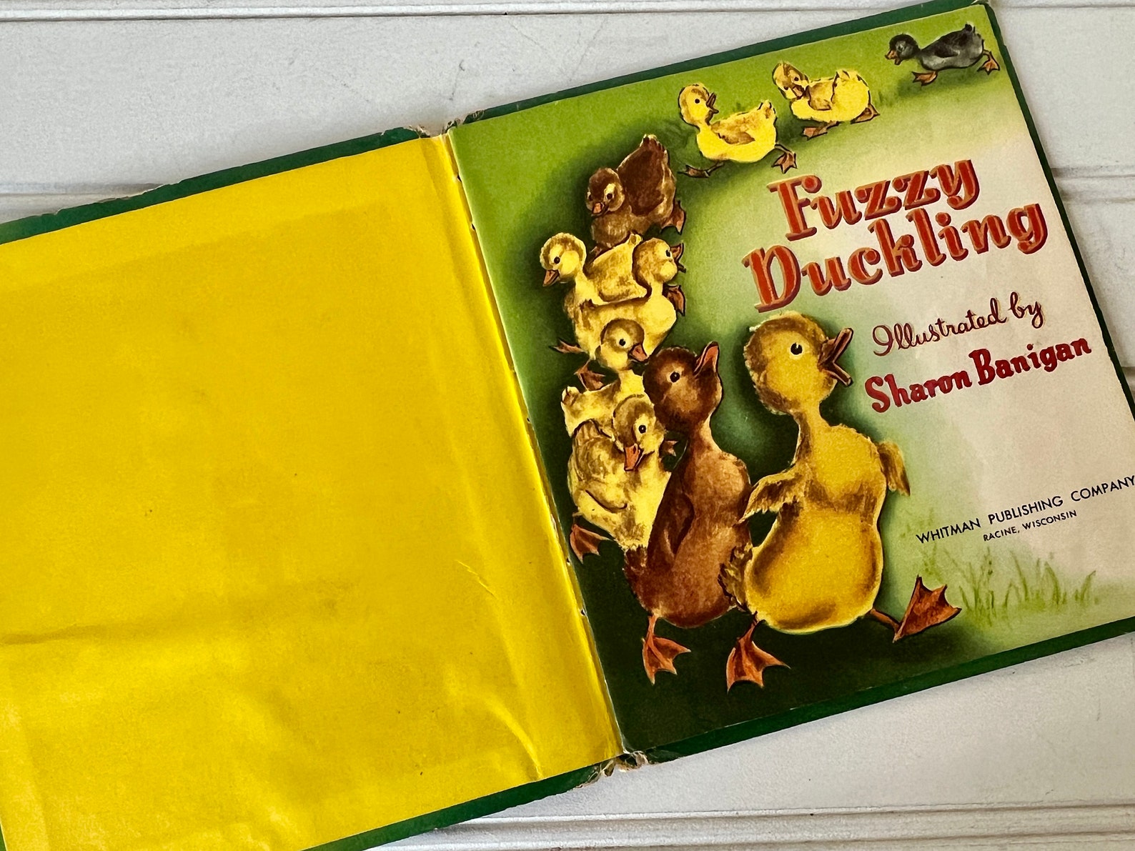 Vintage Children's Book Fuzzy Duckling, Flocked Cover Tell a Tales Book ...