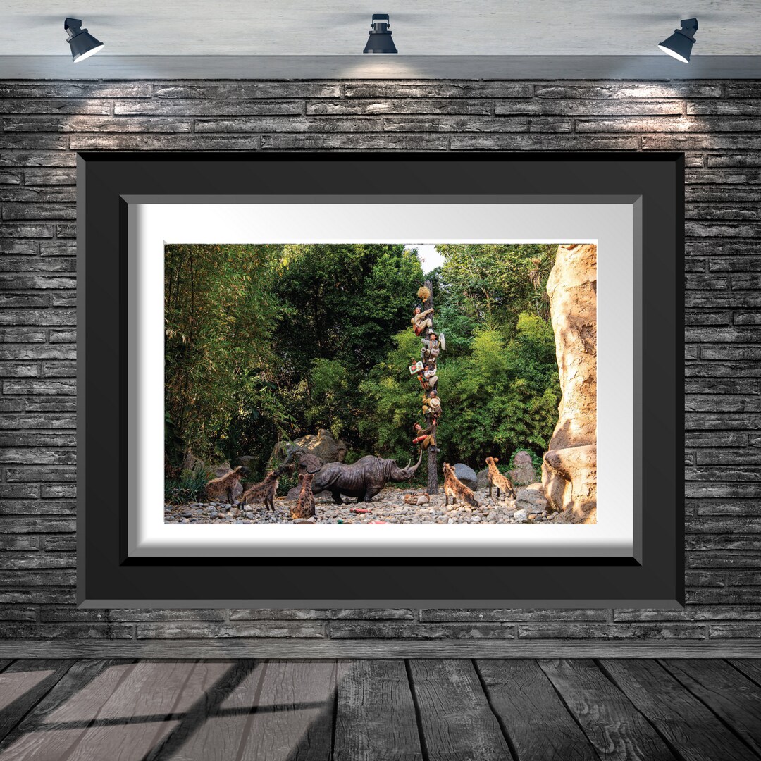 Disney Jungle Cruise Totem Pole Photo Attraction Walt Disney World ...