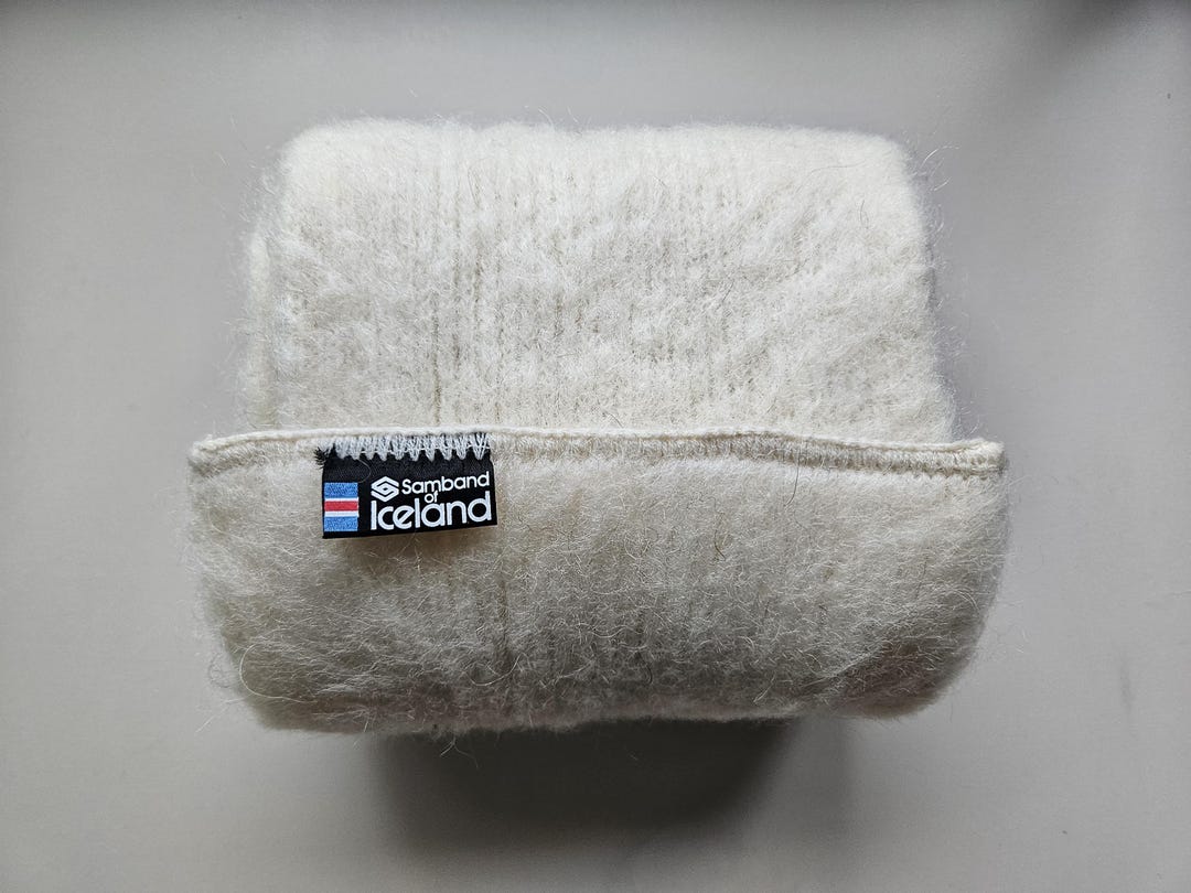 Samband of Iceland Wool Scarf, 100% Pure New Wool, Vintage Icelandic ...