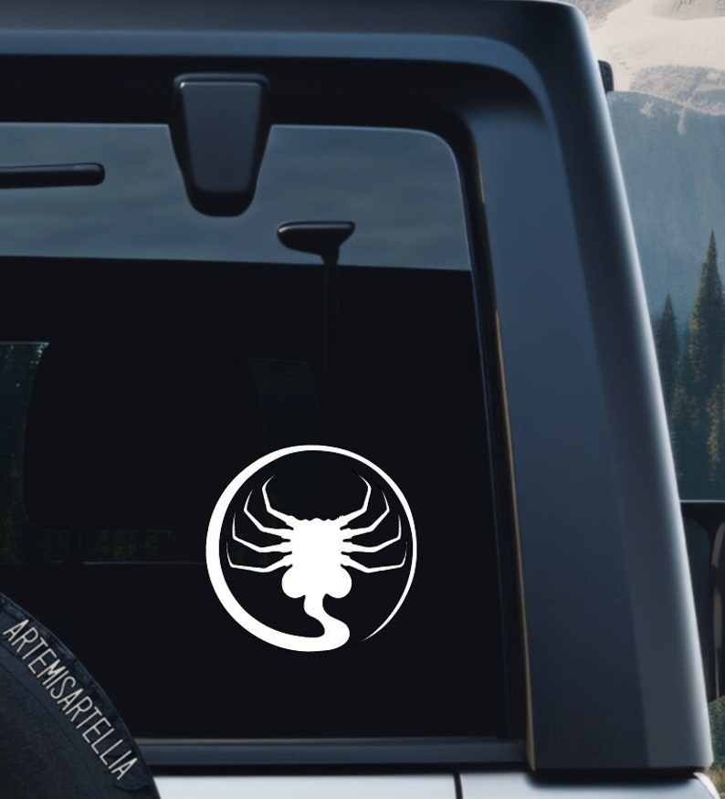 Xenomorph Facehugger Alien Adhesive Glossy Vinyl Decal Sticker for Car ...