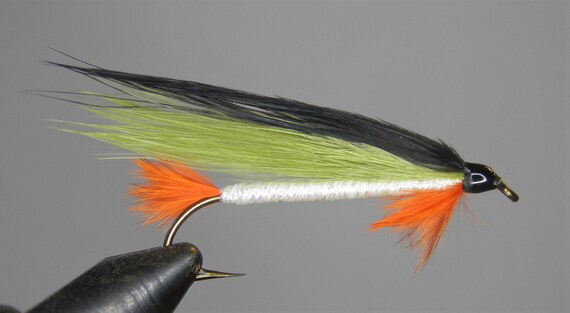 Boulder Bend Streamer Set of Three | Etsy