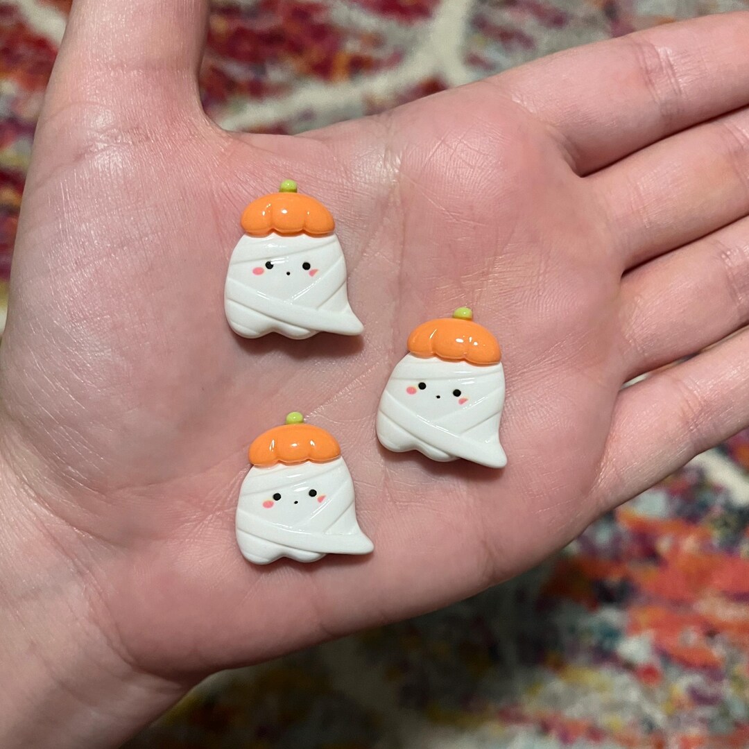 Ghost Magnet, Spooky Halloween Decor, Witch Decor, Spooky Season ...