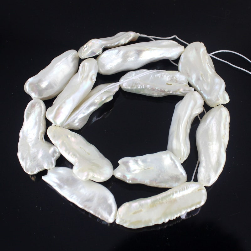 Biwa Pearl Necklace - Etsy