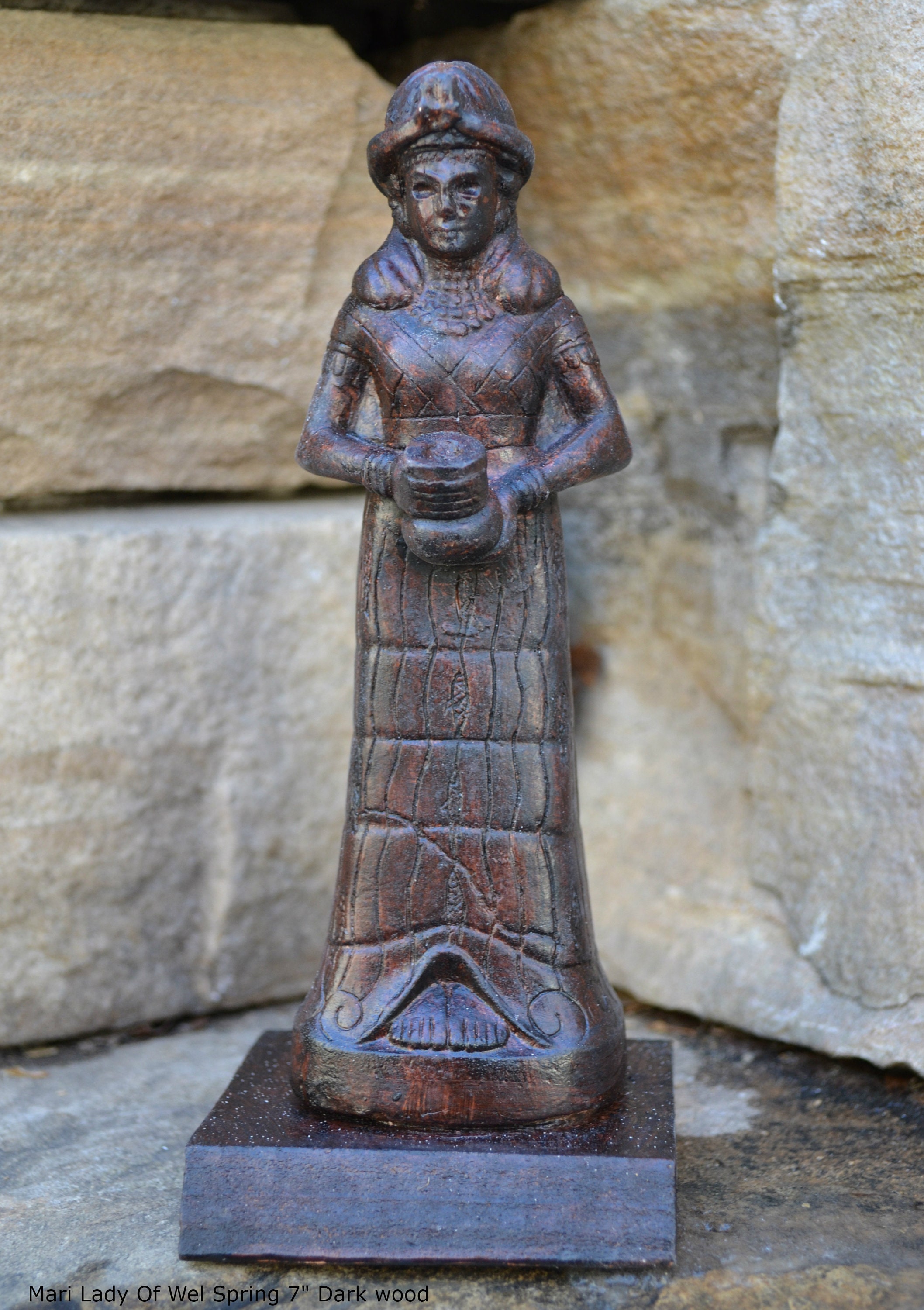 Assyrian Sumerian Goddess Inanna Ishtar Mari Lady of Wel Spring ...