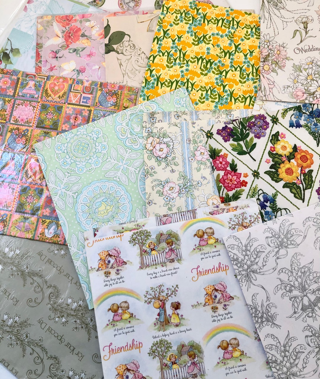 Vintage Set of 14 Floral Gift Wrap Sheets. - Etsy