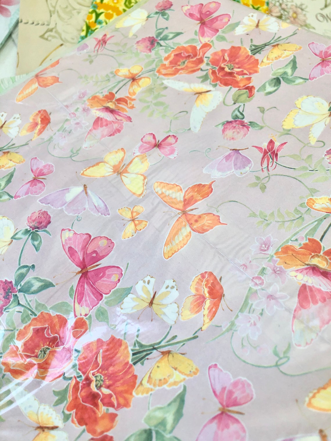 Vintage Set of 14 Floral Gift Wrap Sheets. | Etsy