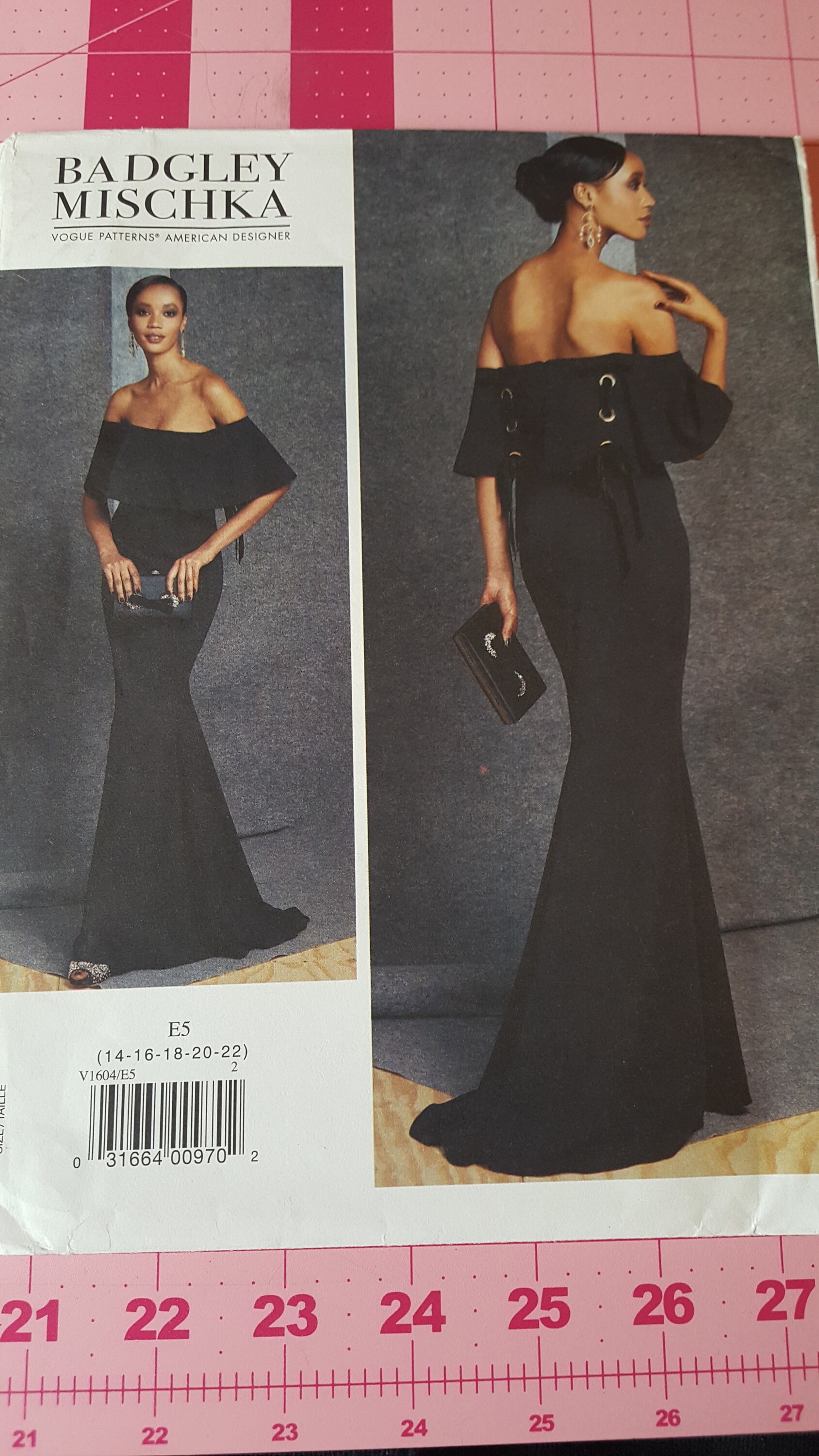 Vogue Pattern V1604 American Designer Badgley Mischka Evening Gown ...