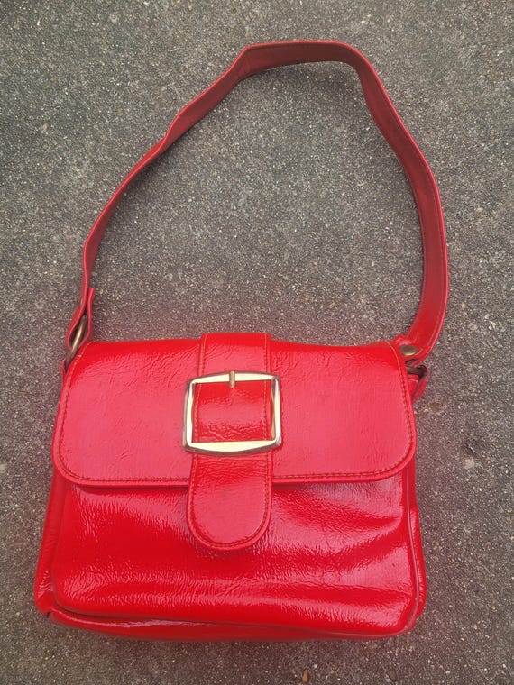 vintage 1970s red shiny - Gem