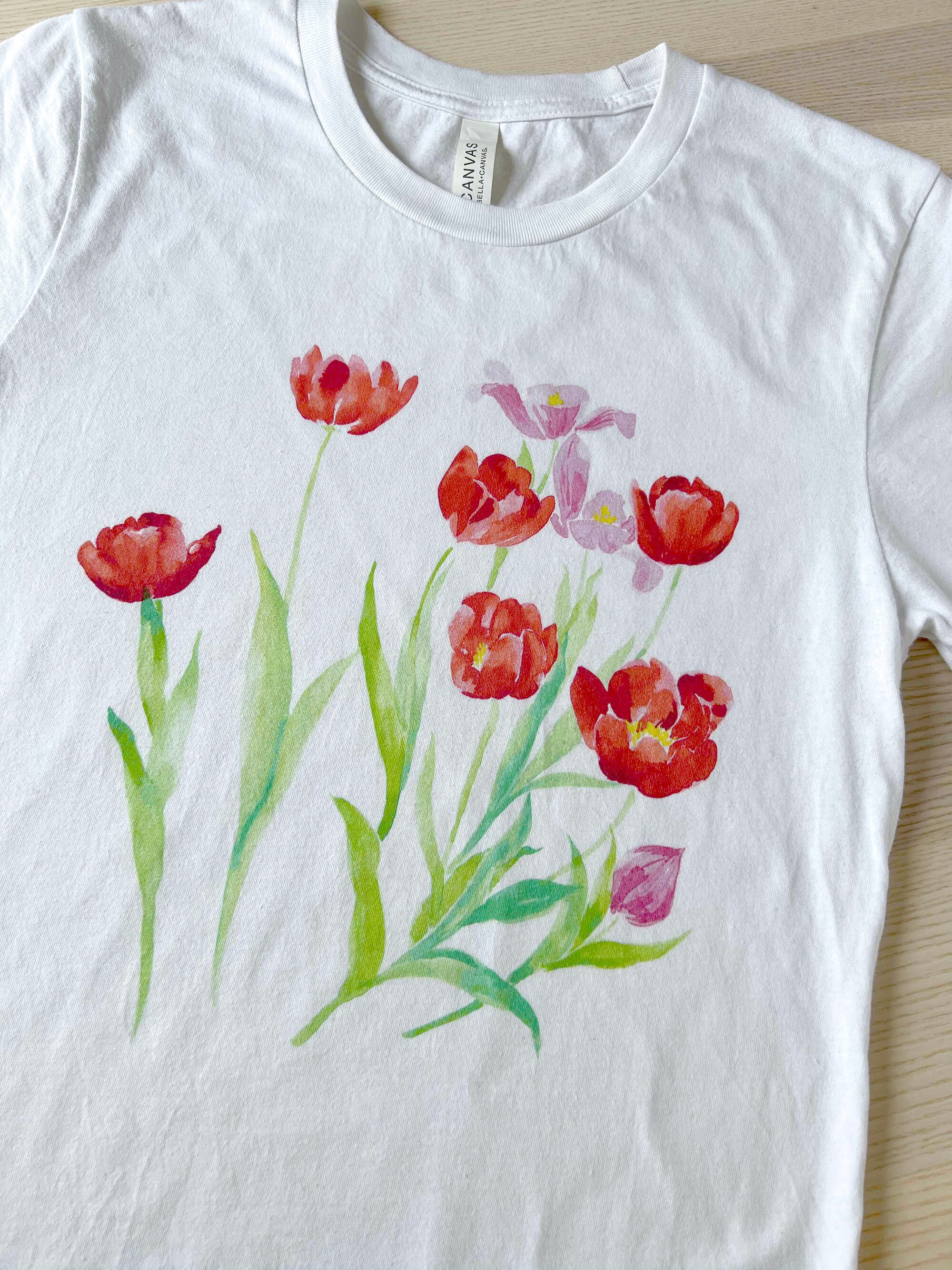 Tulip T-shirt. Summer Shirts for Women. Everyday Tshirt. Flower Shirt ...
