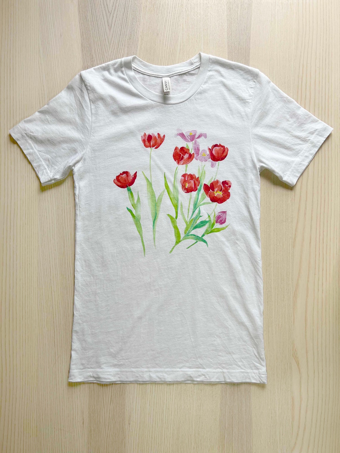Tulip T-shirt. Summer Shirts for Women. Everyday Tshirt. Flower Shirt ...