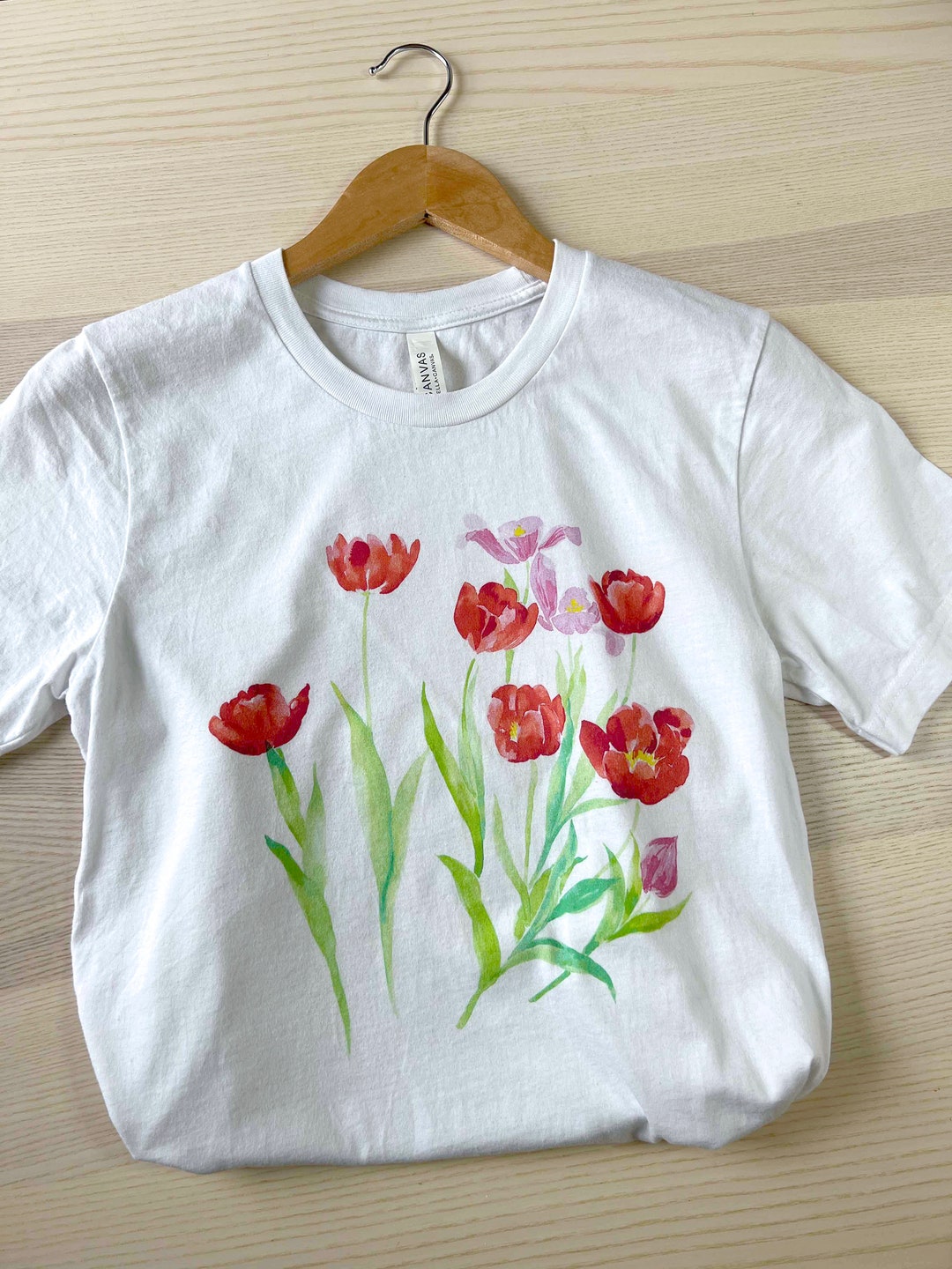 Tulip T-shirt. Summer Shirts for Women. Everyday Tshirt. Flower Shirt ...
