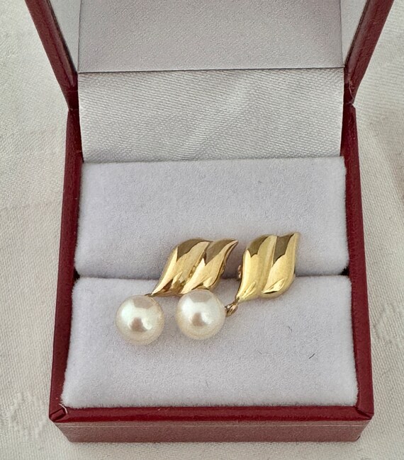 14K Solid Gold Ribbed Wave Design Cultured Pearl Dang… - Gem