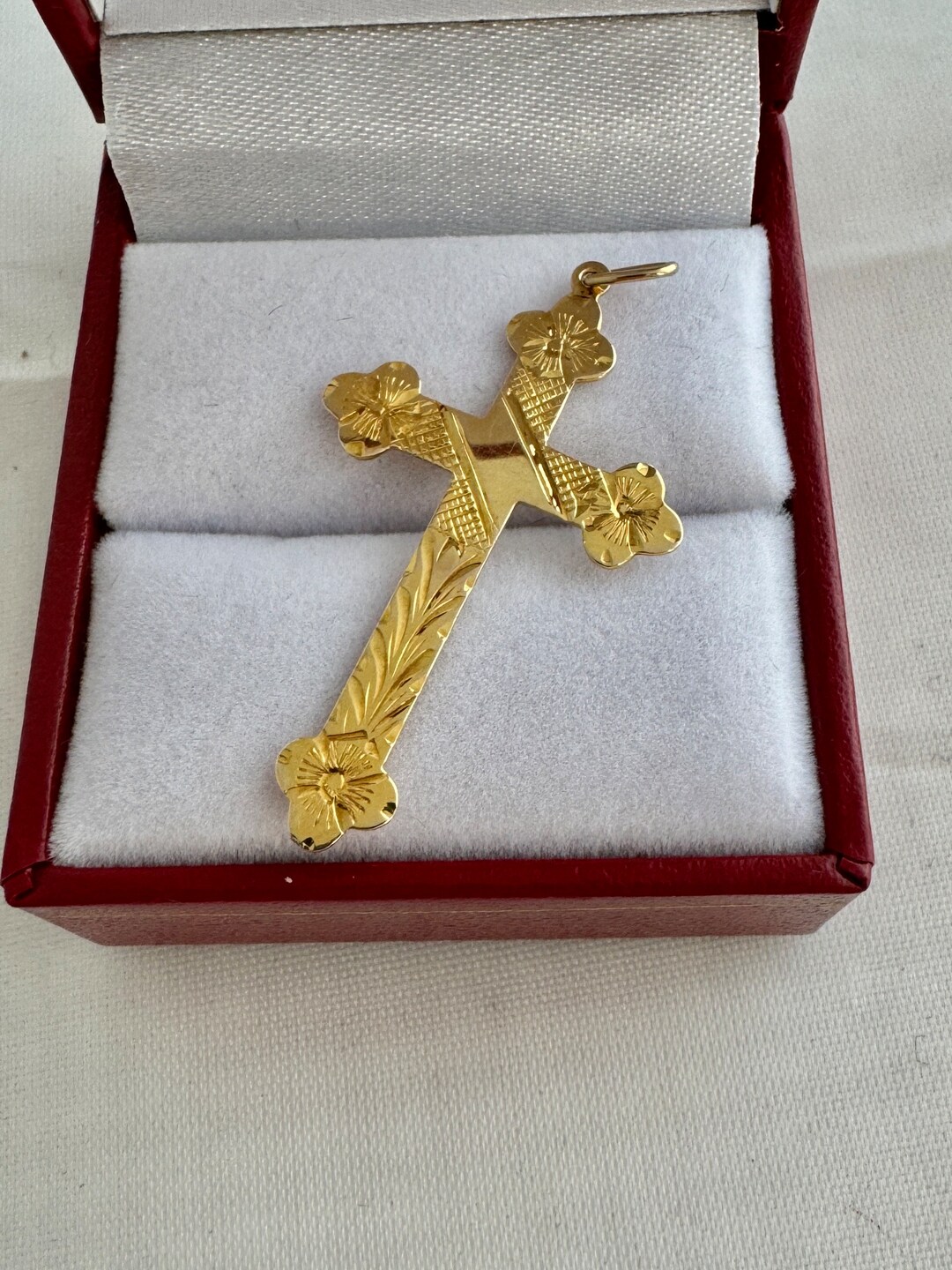 14K Solid Gold Religious Cross Vintage Hallmark 14K Pattern With Floral ...