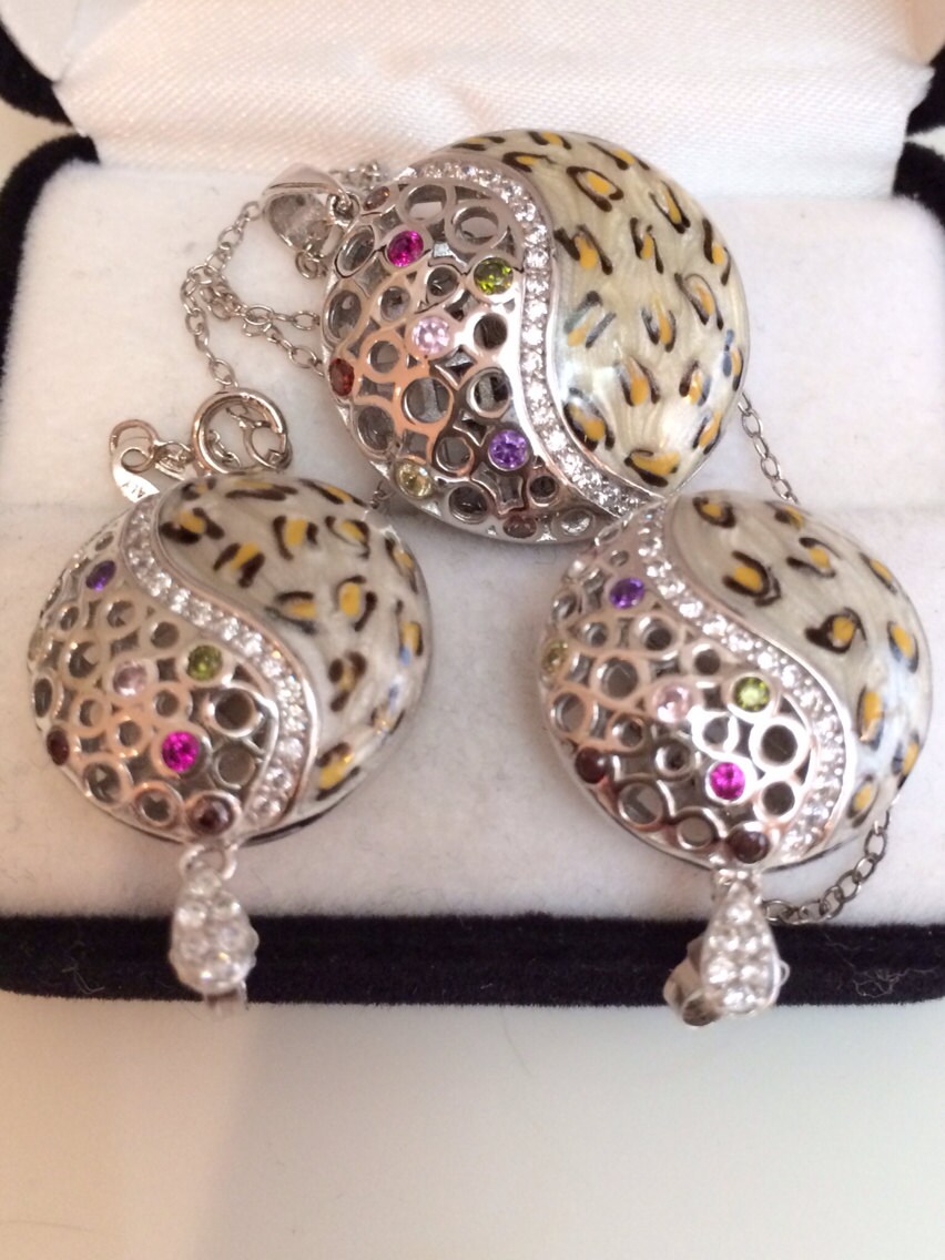 Round Locket Open Pavilion Locket M Enamel Multi Color & Clear - Etsy