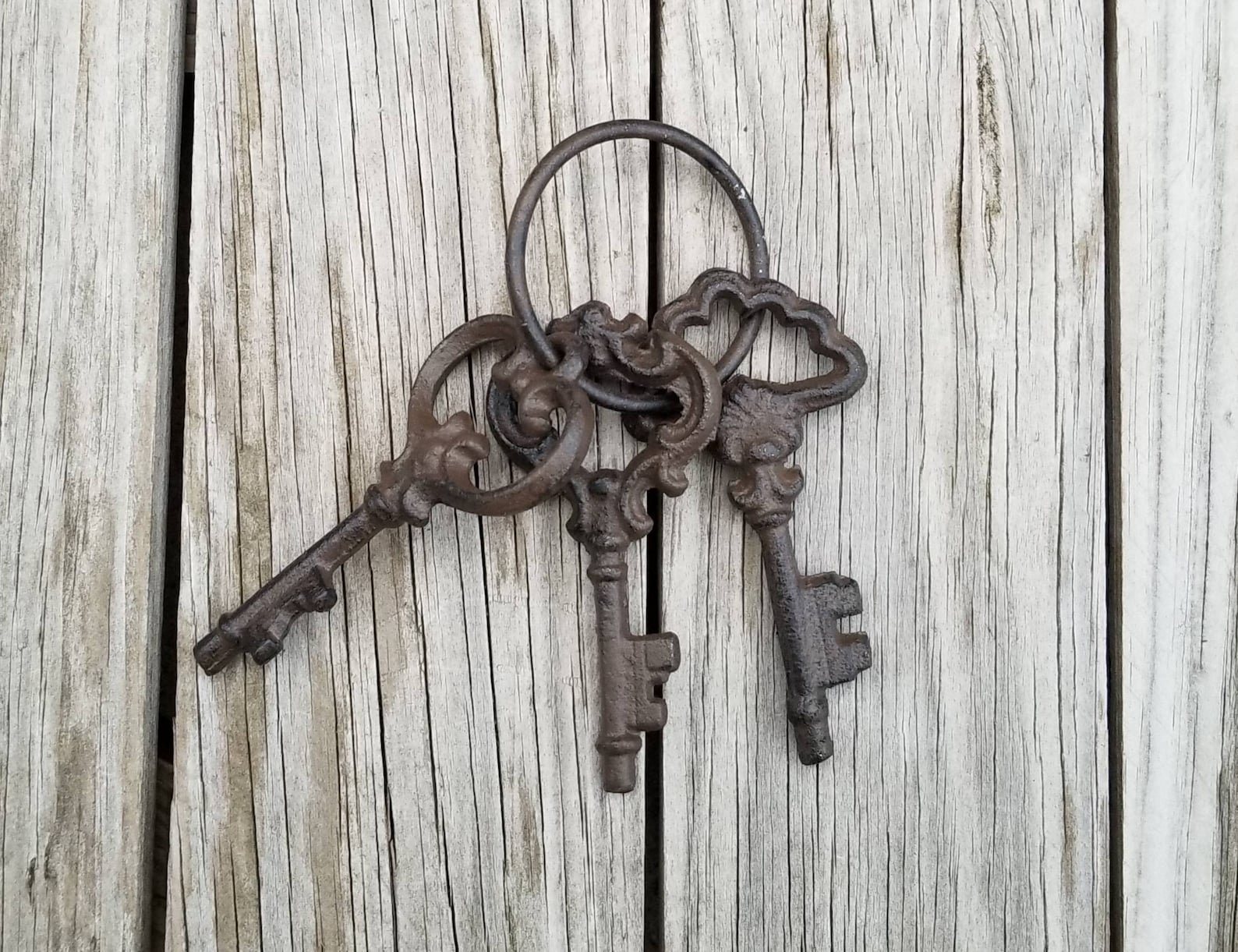 Keys Iron keys key set skeleton keys rustic keys | Etsy