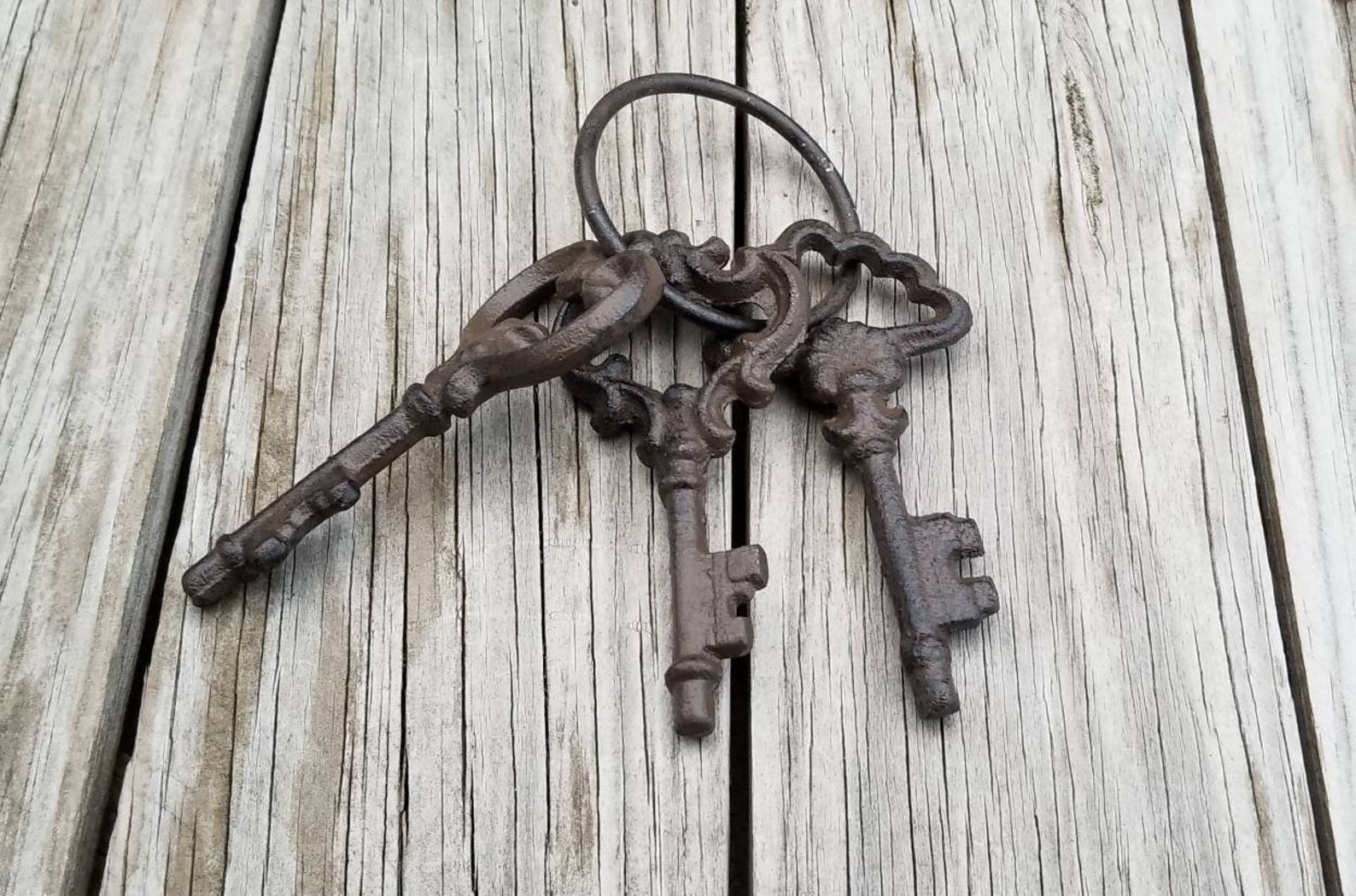 Keys Iron keys key set skeleton keys rustic keys | Etsy