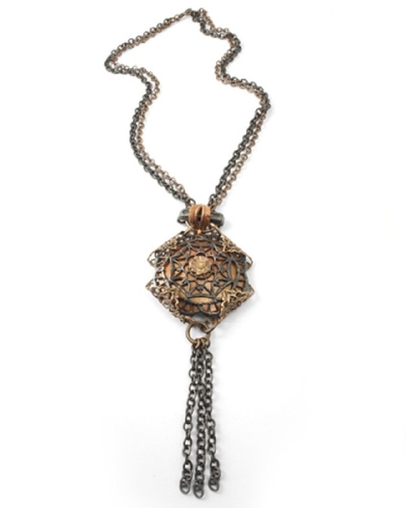 Vintaj Clover Petal Filigree 59mm in Natural Brass Jewelry - Etsy