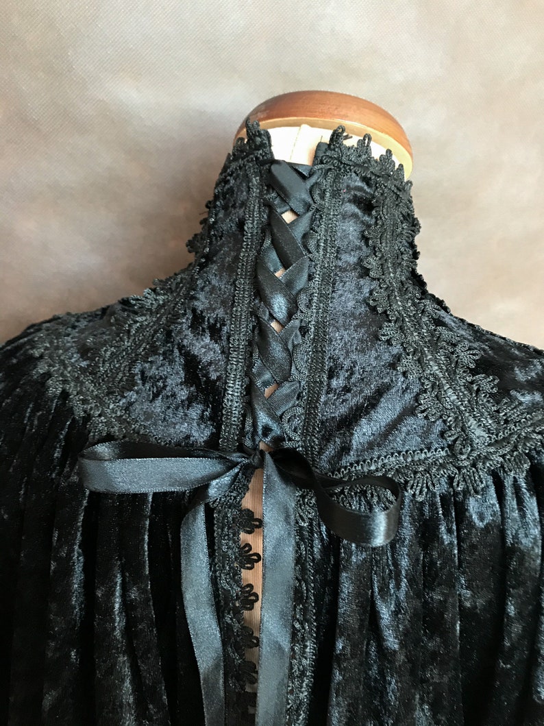 Romantic Cape Elegant Gothic Velvet CAPE Jacket, Enlorured With Satin ...