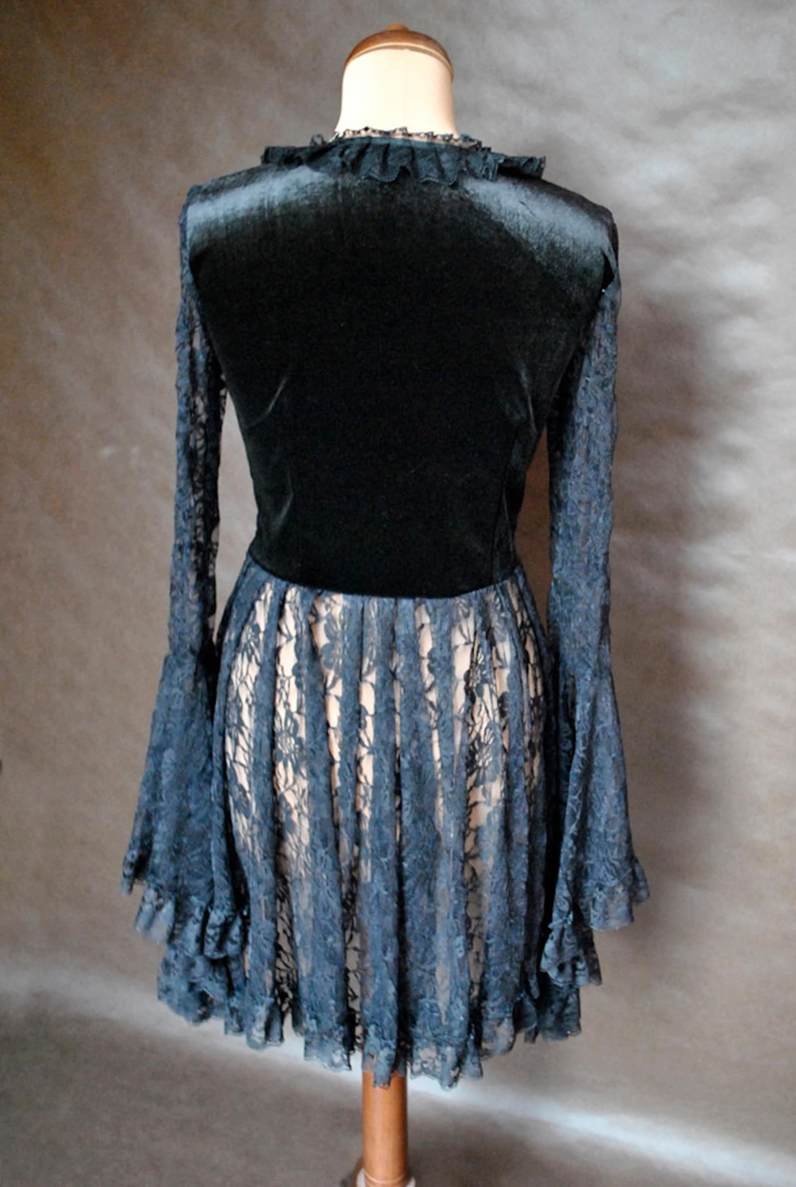 Gothic Victorian Vampire Elegant Burlesque Lolita Black, Red, Blue ...