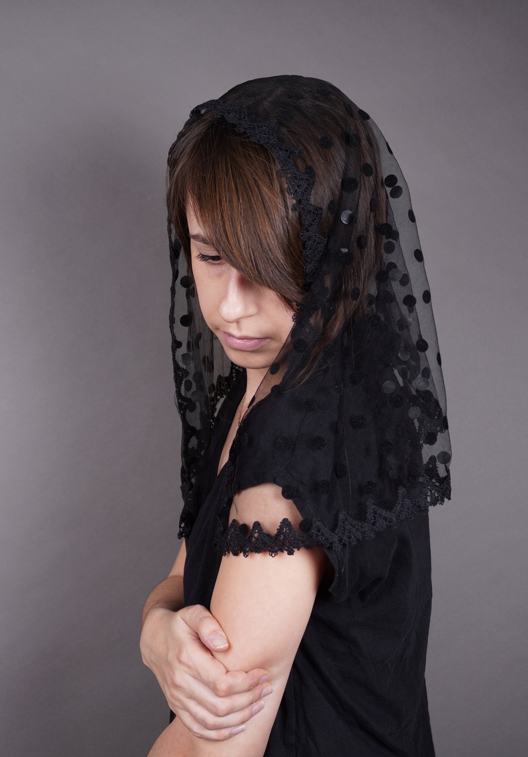 Elegant Black Mantilla, D-shape Tulle Chapel Veil, With Lace Trim, With ...