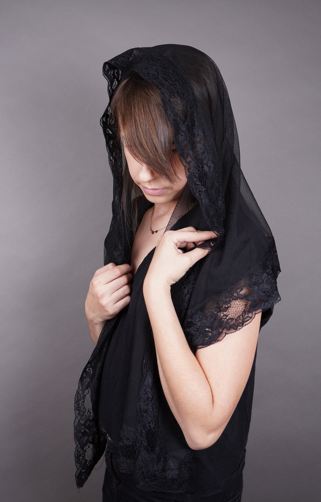 Elegant Black Mantilla, D-shape Tulle Chapel Veil, With Lace Trim, With ...
